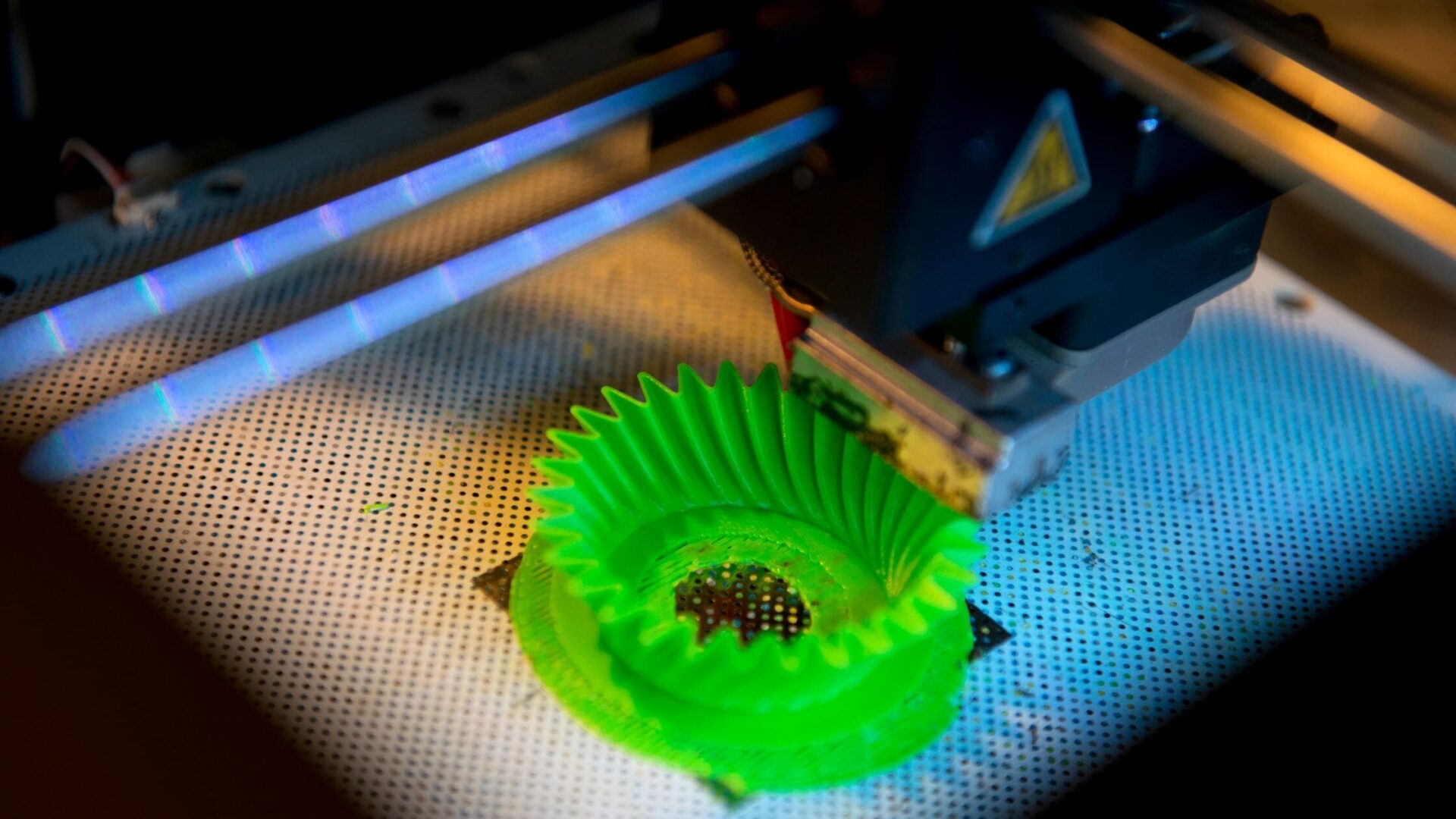 Resin 3D Printing vs Filament 3D Printing: Comparison and Which one is ...